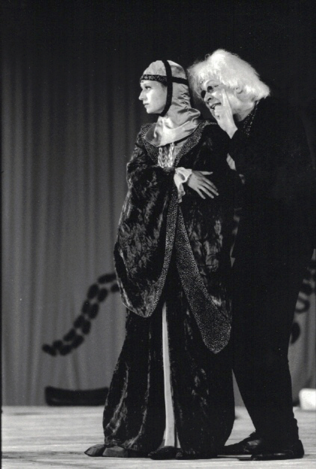 Theater – Danièle Falkenstein